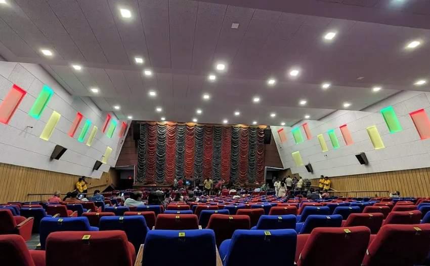 Best Grid & Acoustic Ceiling Tiles for Auditoriums | Gypsonic