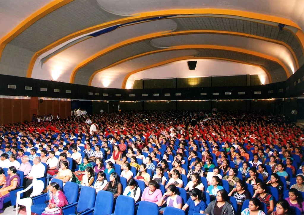 Best Grid & Acoustic Ceiling Tiles for Auditoriums | Gypsonic