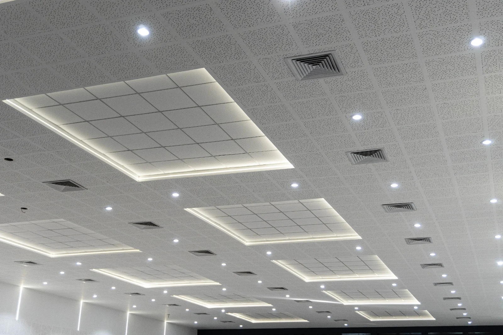 NEON Nightclub - Grid & Acoustic Ceiling Tiles for Banquett Halls ...